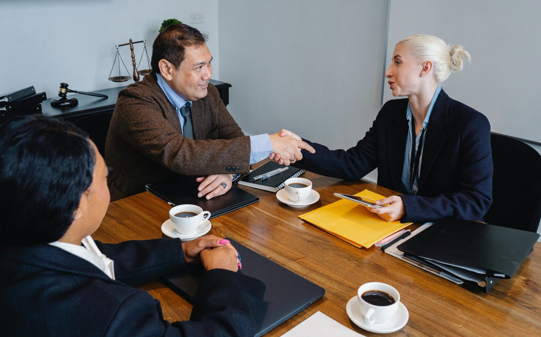 Top Down vs Bottom Up: Which approach fits you better? - Augurian